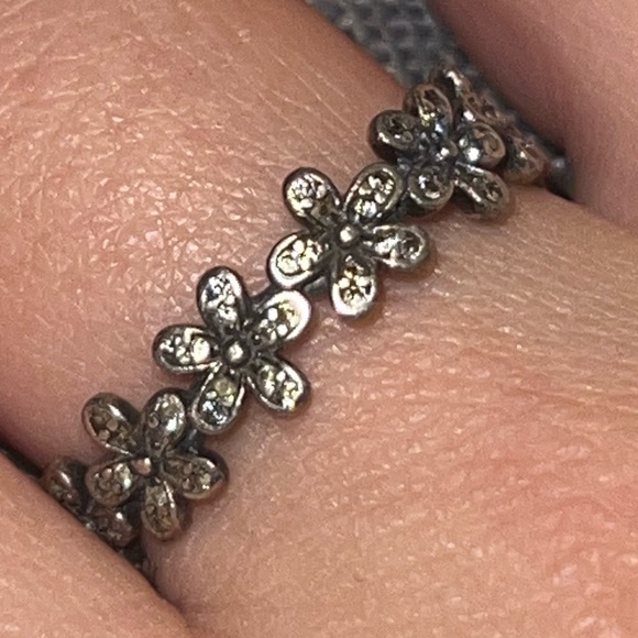 Pandora | Jewelry | Pandora Daisy Meadow Ring | Poshmark